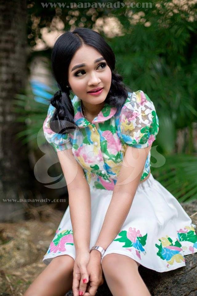 10 Photos of Myanmar Singer Phyu Phyu Kyaw Thein's 8 Days Journal Photoshoot