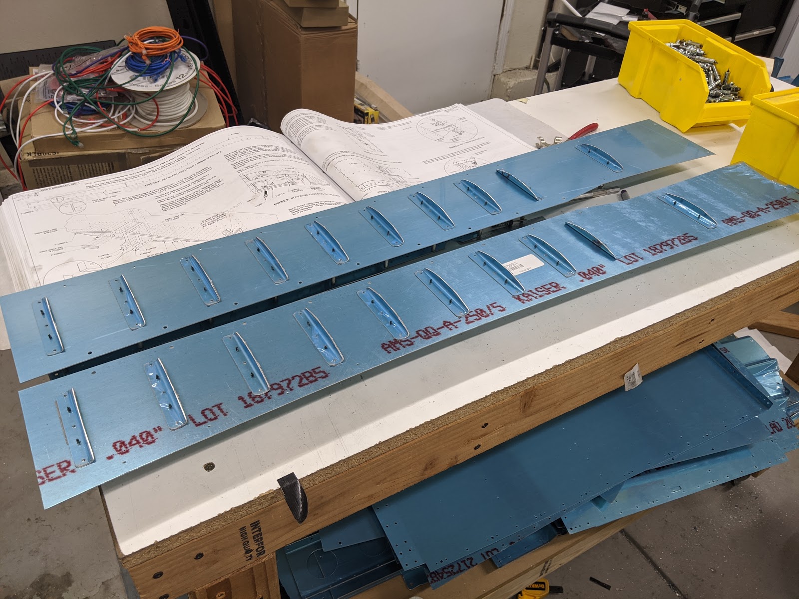 Damazio family's RV-10 project: Wing attachment started