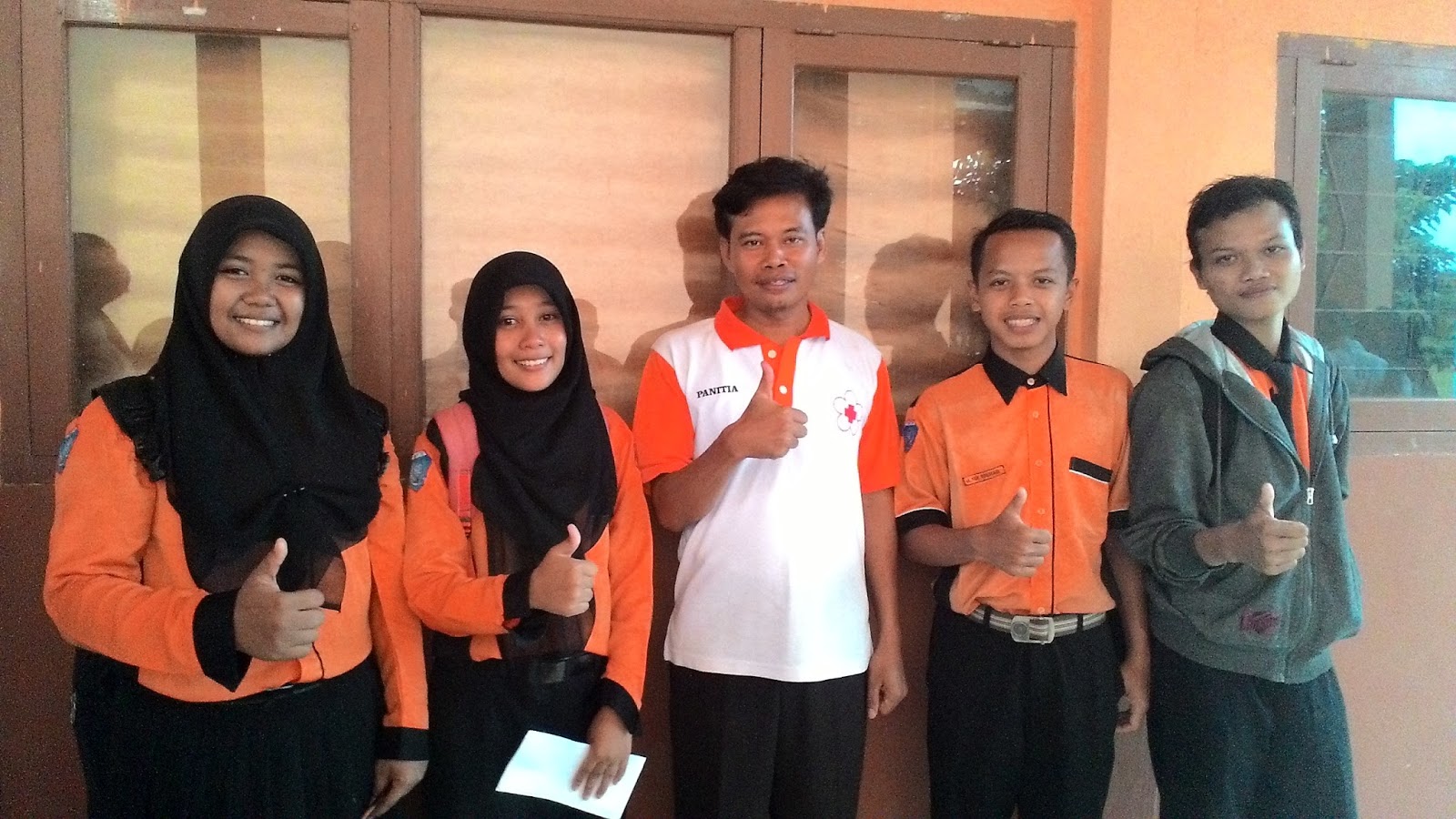 SMKN 6 Tebo Meduduki Posisi Pertama Pemilik Hasil Terbaik UN 2016 - ardya july