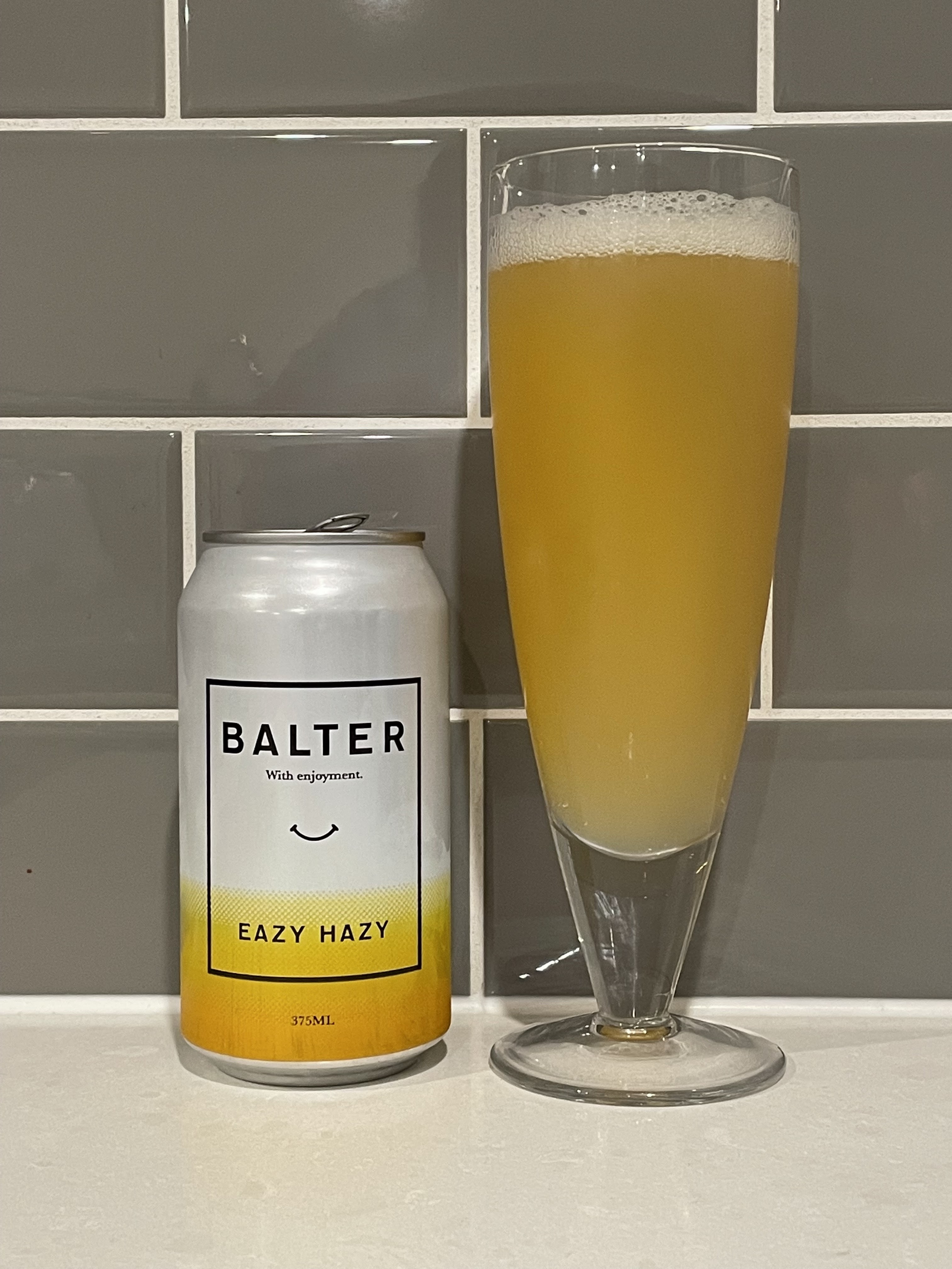 Birallee Beer & Brewing: Balter - Eazy Hazy - Beer Review
