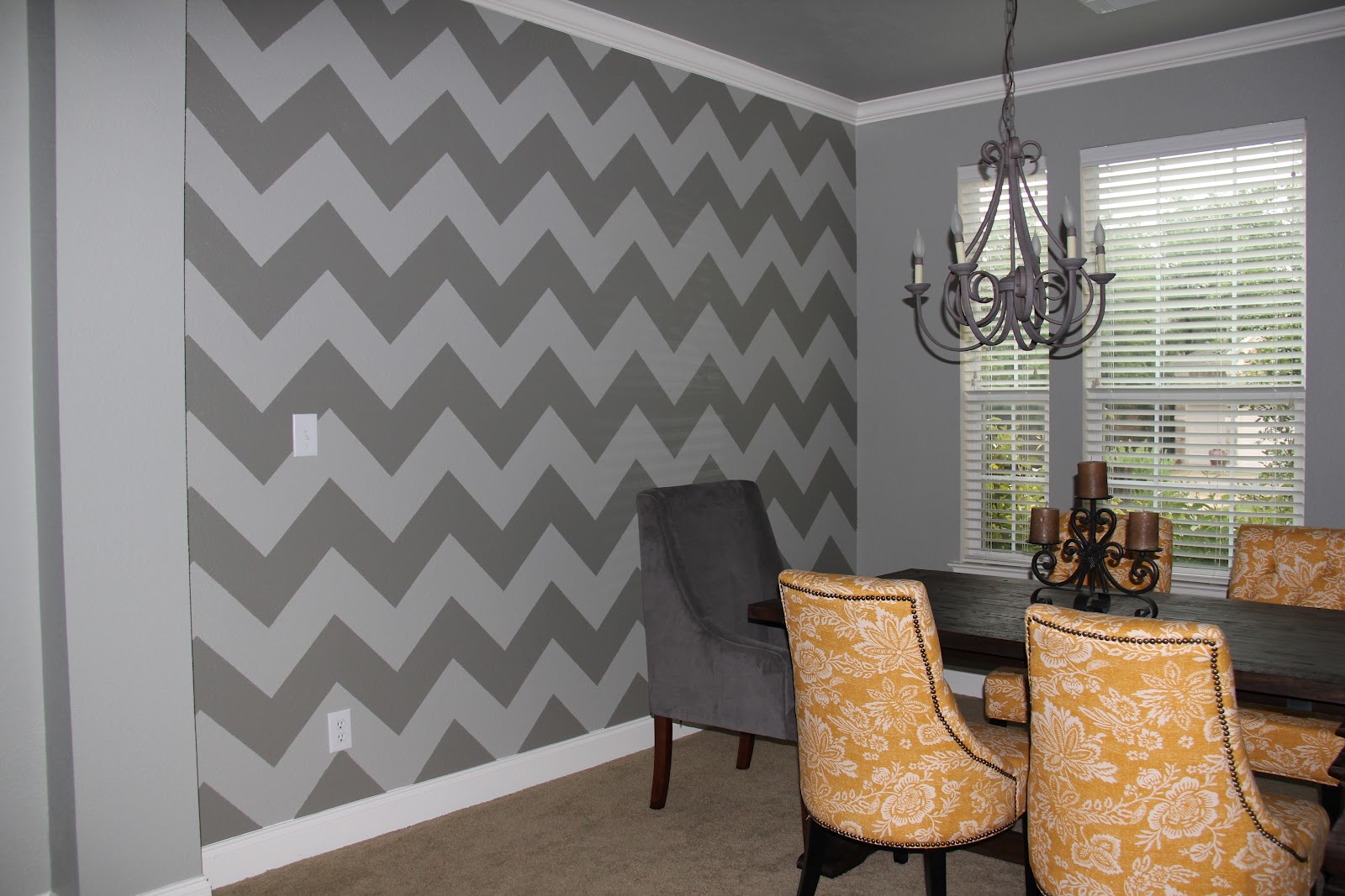 The Chronicles of Ruthie Hart: DIY Chevron Wall