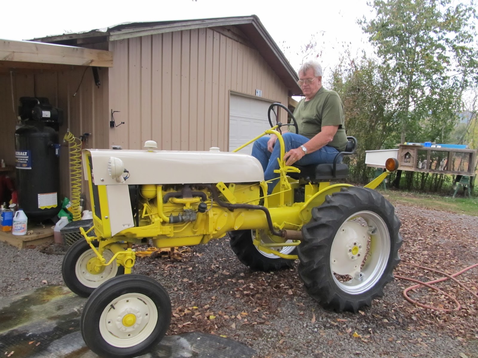 Farmall Cub Hub: 2016