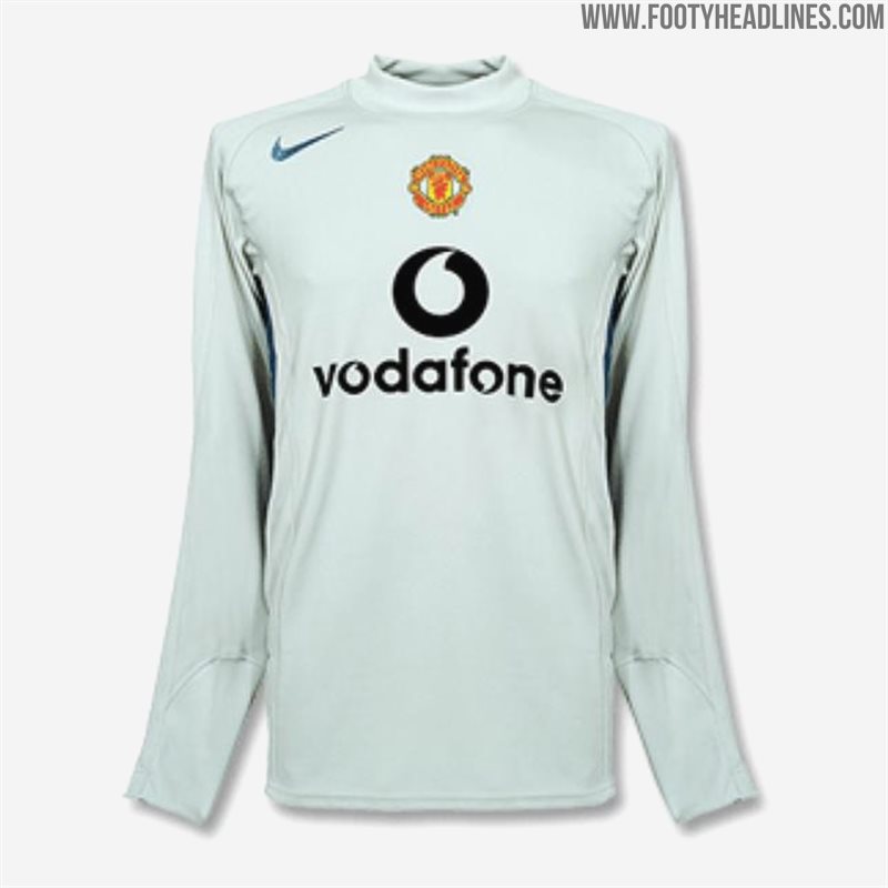 Detailed Analysis | Nike 2004-05 Kits - Footy Headlines