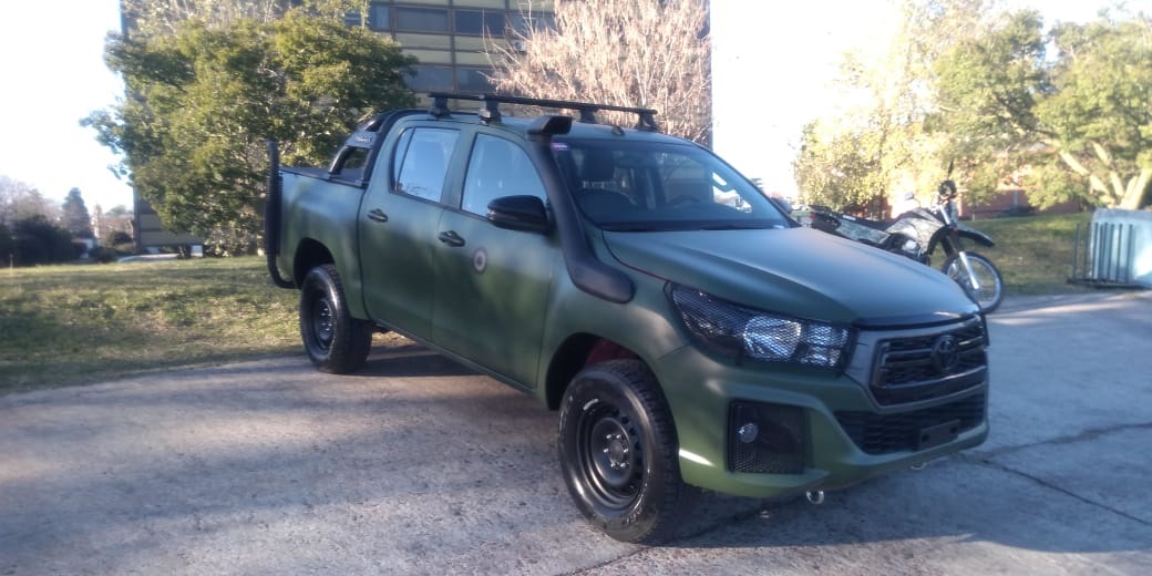 desarrollo defensa y tecnologia belica: La pick up Ford Ranger le ganó la pulseada a la Toyota ...