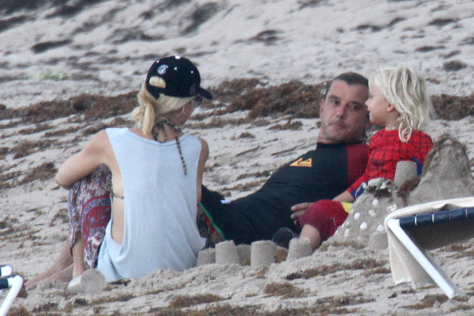 Bush-Gavin Rossdale 2012: Gwen Stefani & Gavin Rossdale: Palm Beach Kisses Bush-Gavin Rossdale 2012: Gwen Stefani & Gavin Rossdale: Palm Beach Kisses