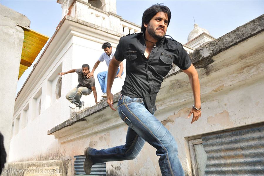 Bejawada Movie latest photos stills Naga Chaitanya, Amala Paul