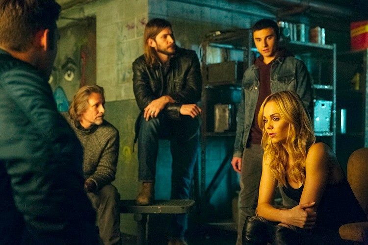 Laura Vandervoort: Bitten Season 3: Episode 10 (Series Finale) "Truth ...