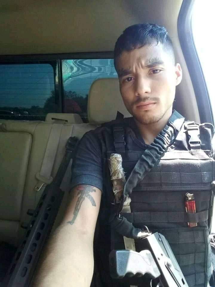 Fotos Sicario Del Cdg Presume En Redes Aquí Se Topa La Tropa Del