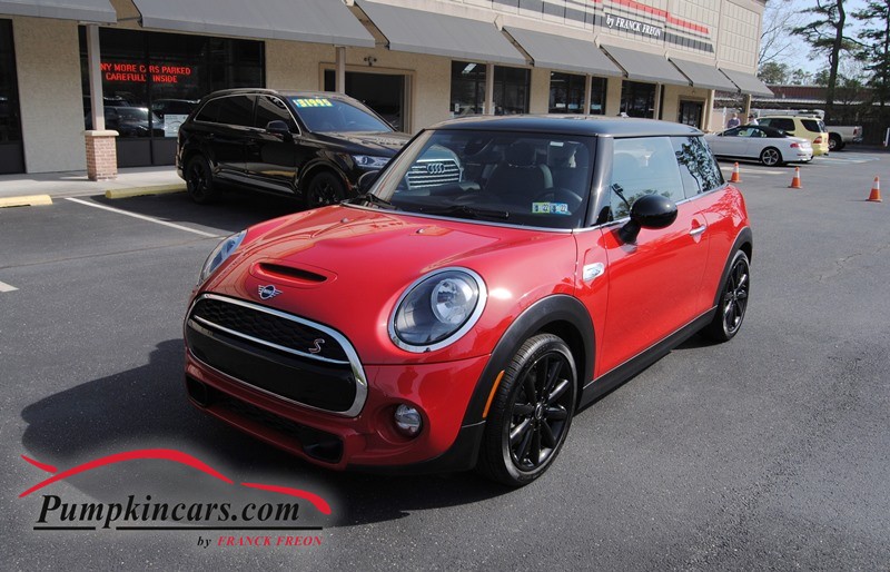 SIGNATURE TRIM MINI FOR THE CLASSIC MINI LOVERS!!!!