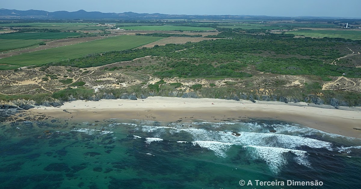 A Terceira Dimensão: Praia do Brejo Largo