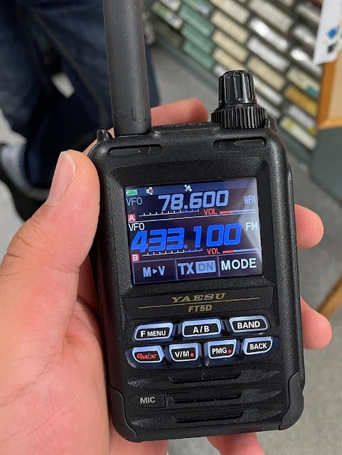 VA3AGV.com Andre Vanier Toronto – HAM Radio | Amateur Radio: Yaesu FT5DR Handheld, Dual Band ...