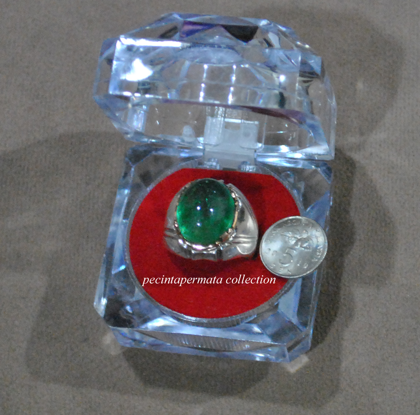 Pecinta Permata: Cincin Zamrud Colombia Asli (Big Colombian Emerald)