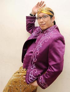 Pasukan Angkatan Lima: "Opera Van Java"