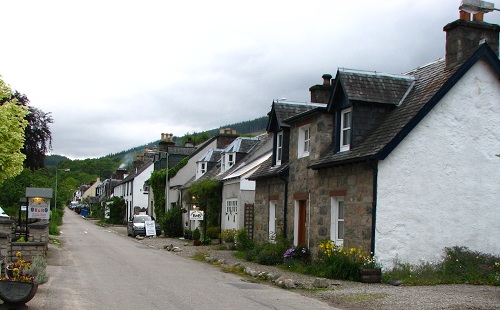 Fierce Romance: Lewiston - A Wee Scottish Village