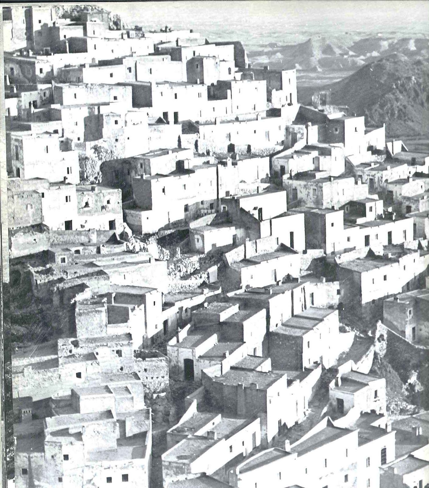 JOHN STEFANIDIS: ARCHITECTURE WITHOUT ARCHITECTS Part I