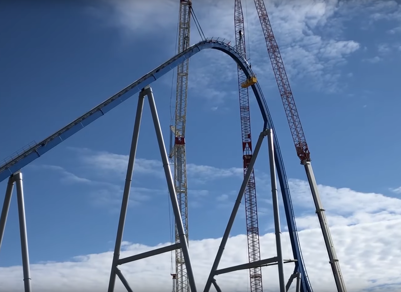 NewsPlusNotes: Kings Island Tops Off New Orion Giga Coaster