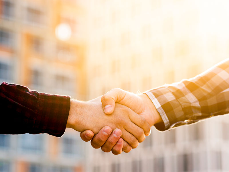 strengthstheatre: Tips on How To Shake Hands Professionally
