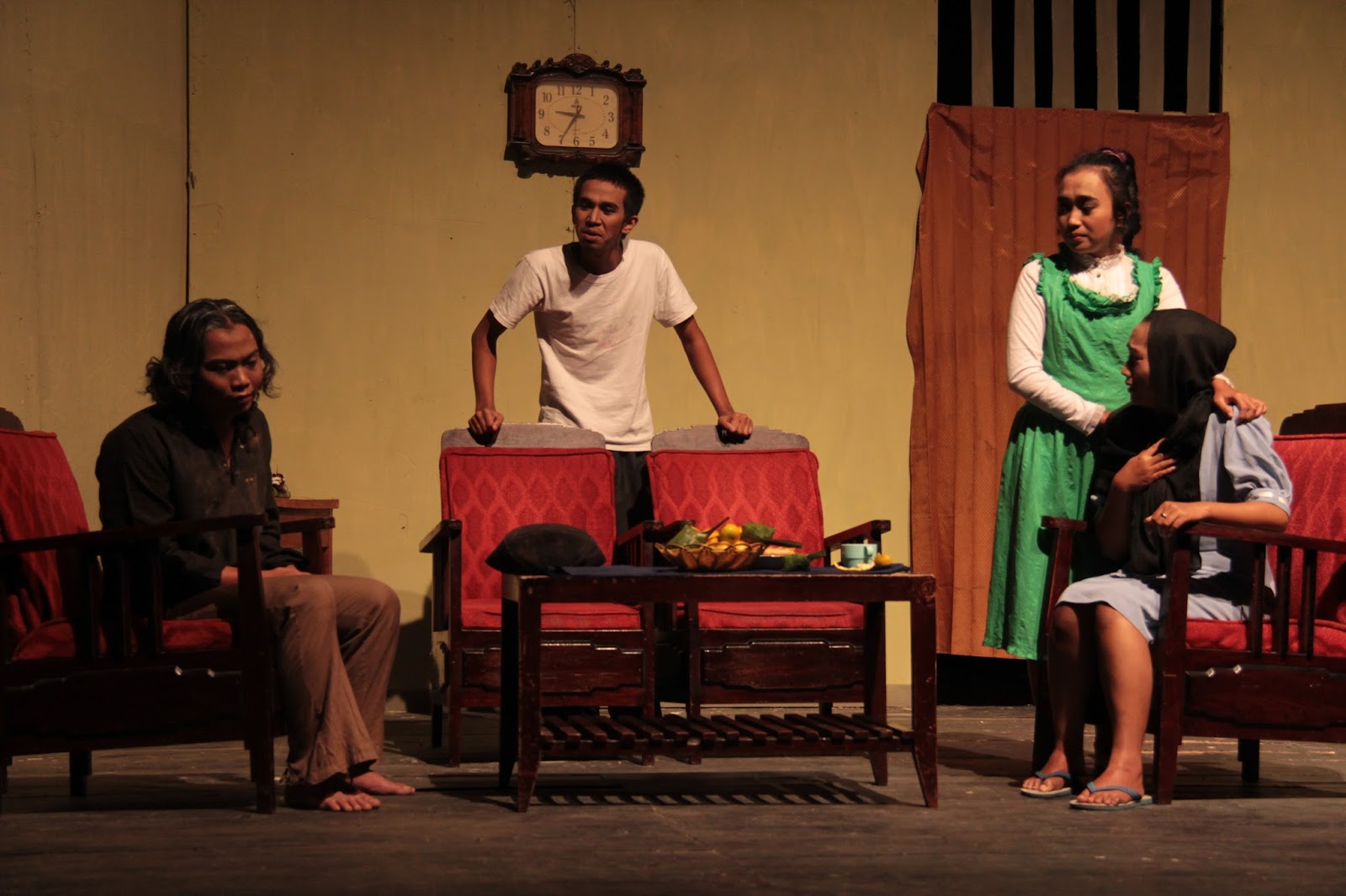 Kumpulan Foto Pertunjukan Teater | "Seni, Sastra, Budaya & Ilmu ...