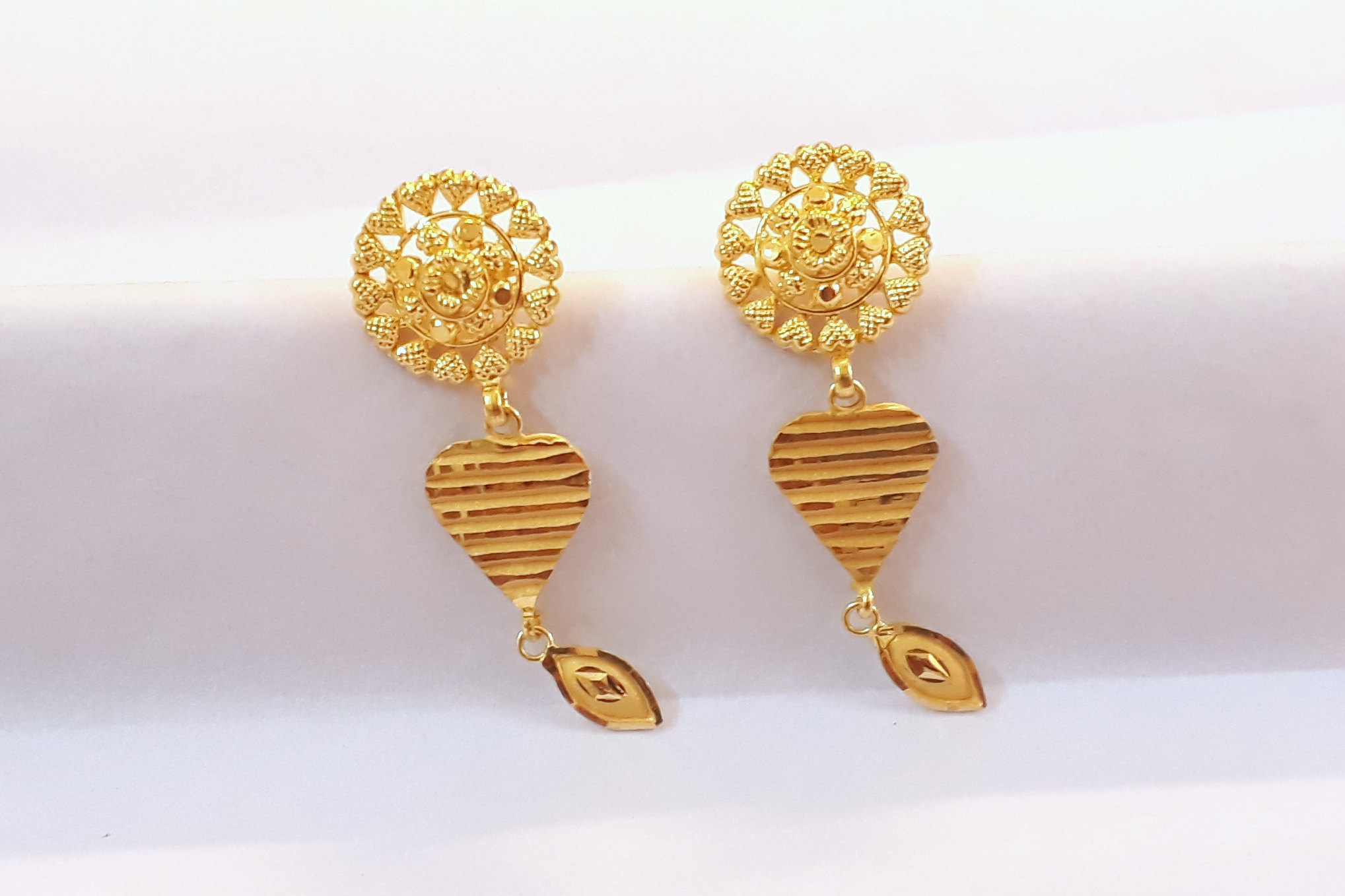 Latest Stud Gold Earrings Designs