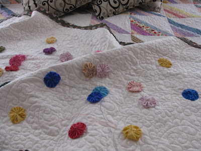 Millie's Quilting: How to make a yo-yo quilt