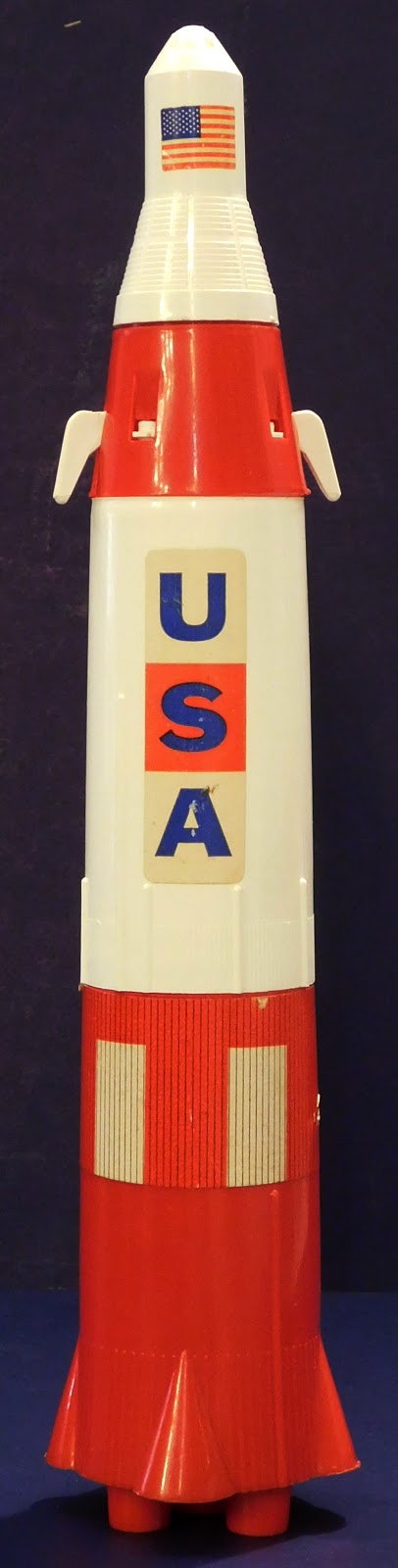 Toys and Stuff: Processed Plastic Apollo Moon Rocket v3