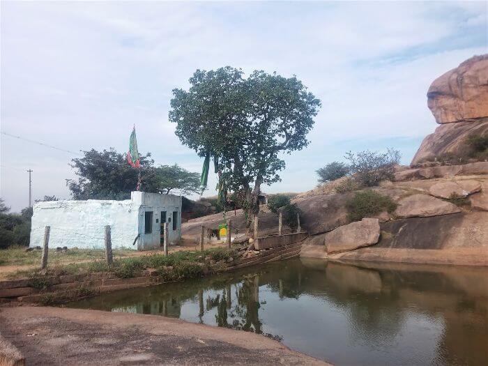 Nijagal betta / Siddara betta - Exploring ancient temples 13/12/2014