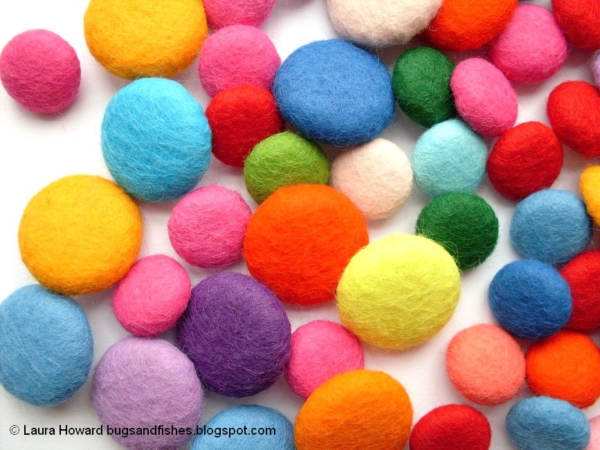 Bugs and Fishes by Lupin: How To: Make Felt Covered Buttons