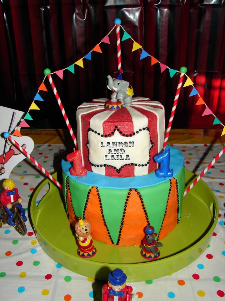 20 Years Before 2000: Cakes my Wife Made!