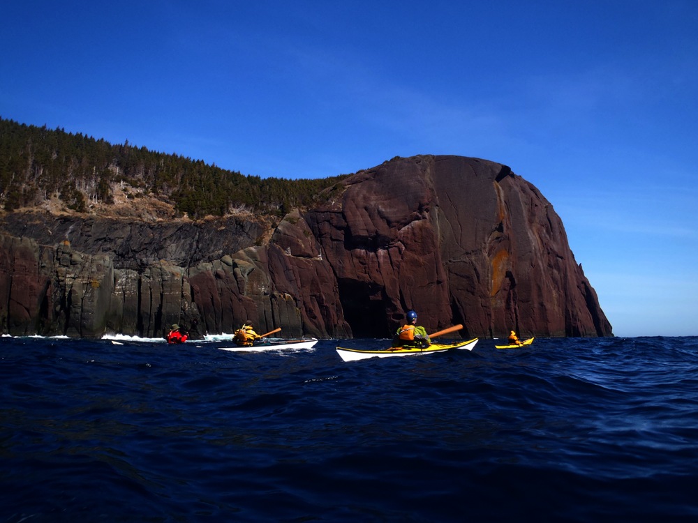 My Newfoundland Kayak Experience: Flat rocks and bumpy seas