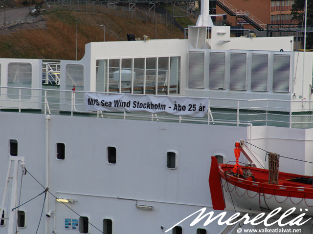Merellä @ www.valkeatlaivat.net : Siljan Turun laivat / SeaWind Line ...