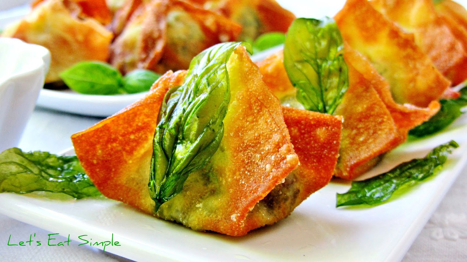 Let's eat......simple!: Crab with Basil Pesto Crispy Pockets