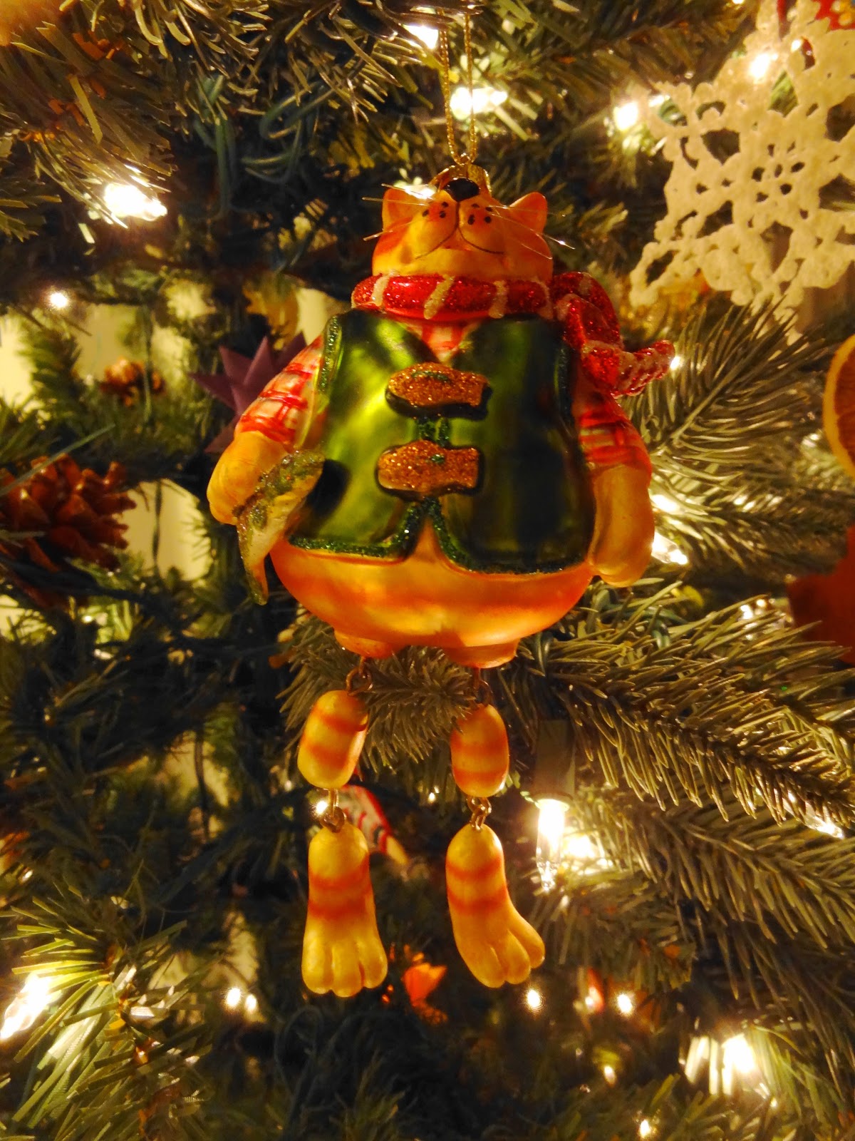 Live and Learn-Toss and Turn: Ornament Parade 3