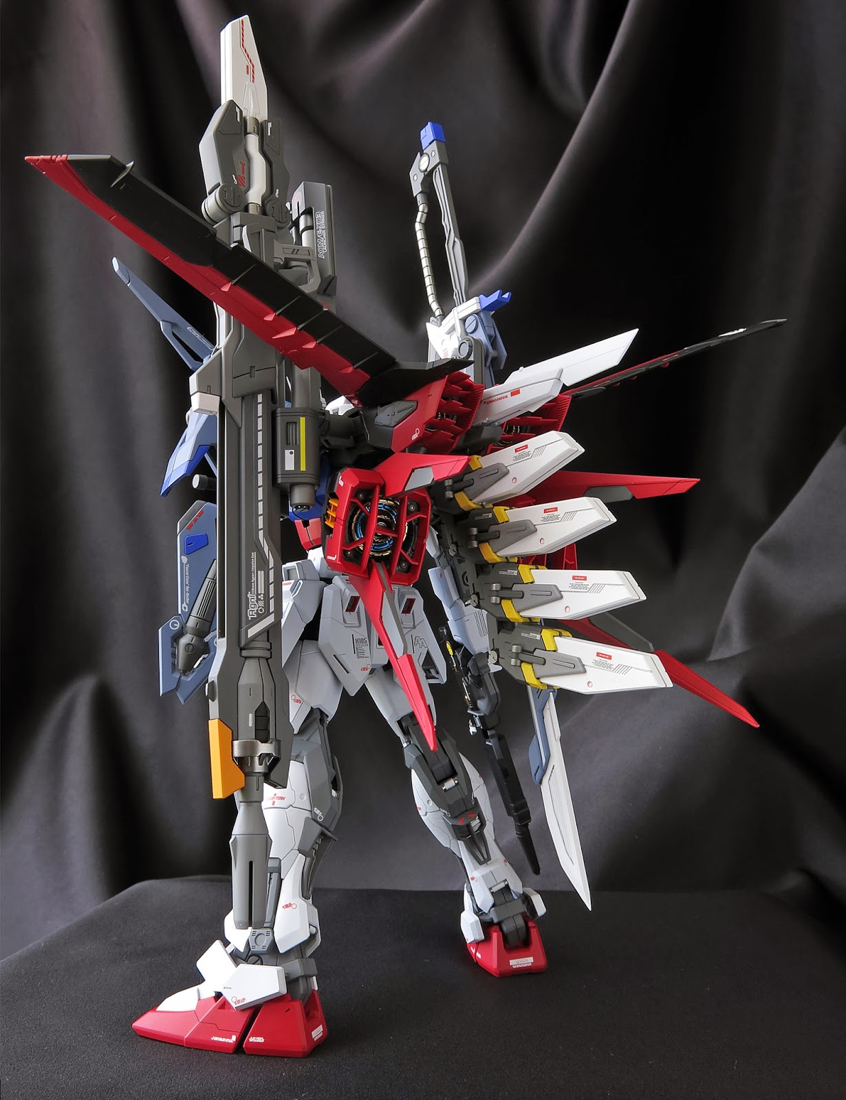 GUNDAM GUY: MG 1/100 GAT-X105 Perfect Strike Gundam - Customized Build