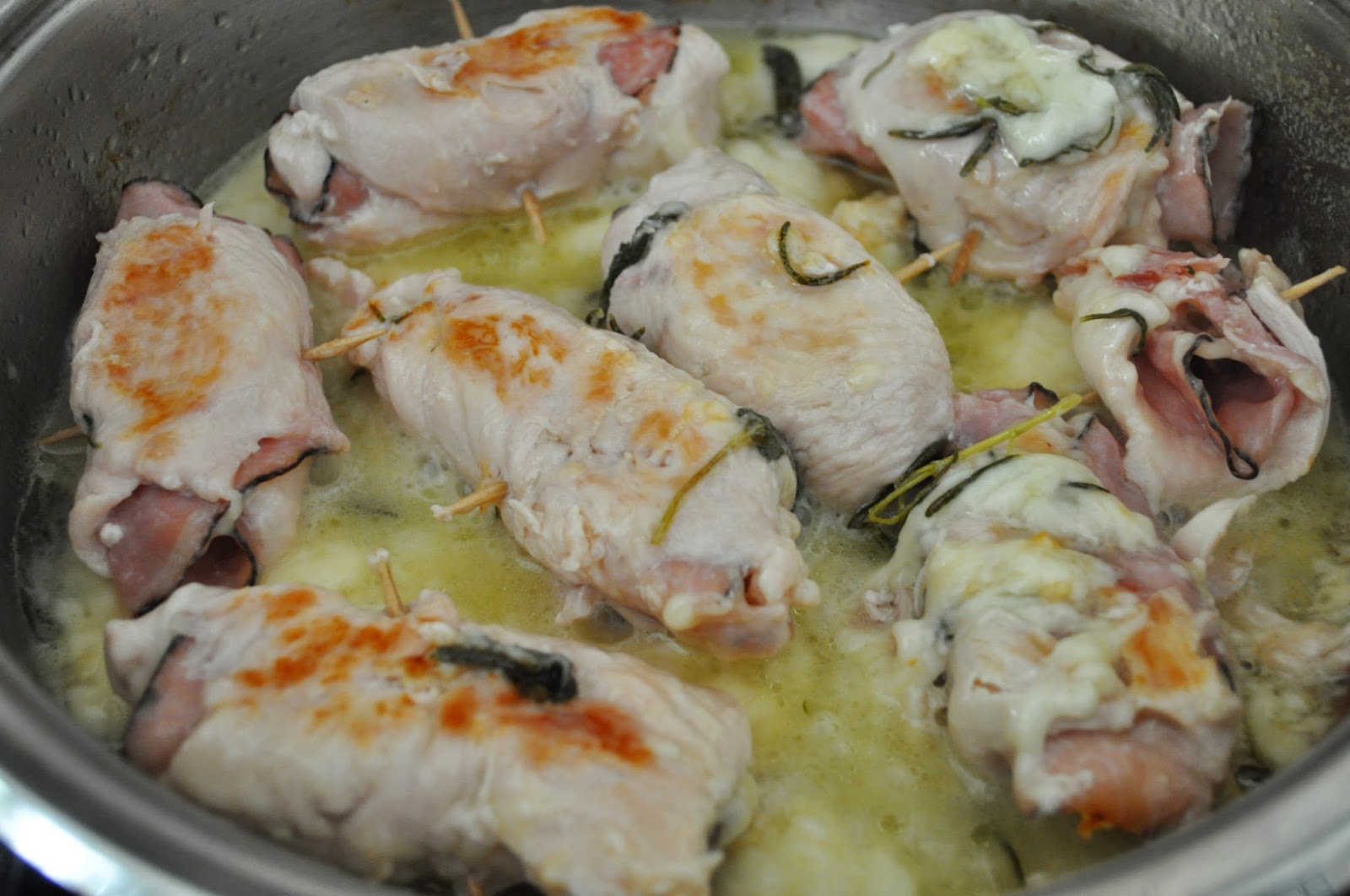 Cooking with Manuela: Savory chicken rolls with ham and provolone cheese