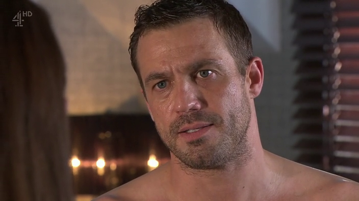 Hollyoaks : Jamie Lomas Shirtless