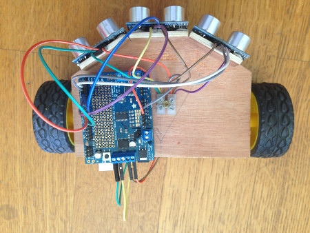 Macduino: Sonar robot (multiple HC-SR04): Gastaud's version