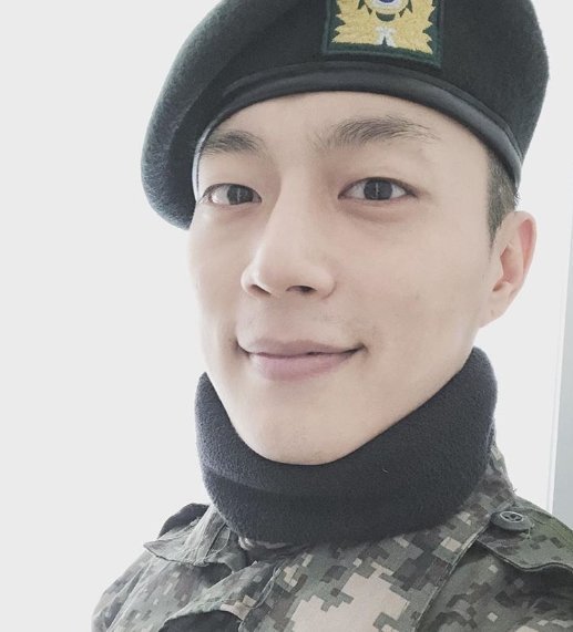 Doojoon shares an update from his army service
