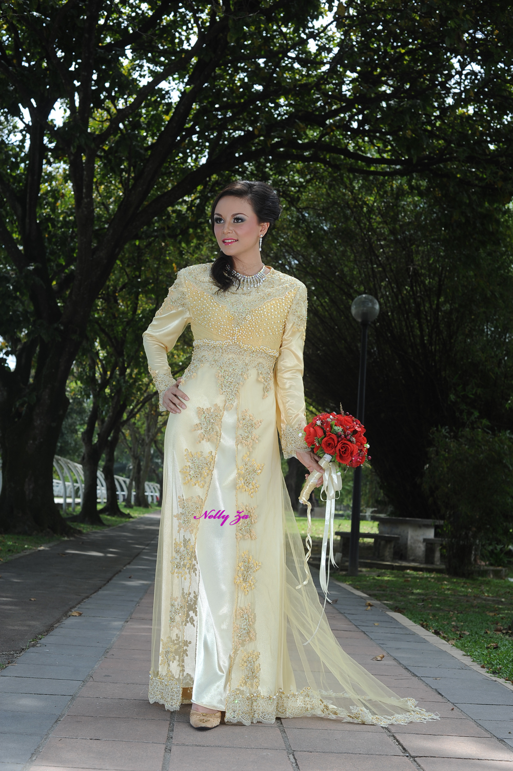 Butik Pengantin Nelly Za: Dress Kuning Cair