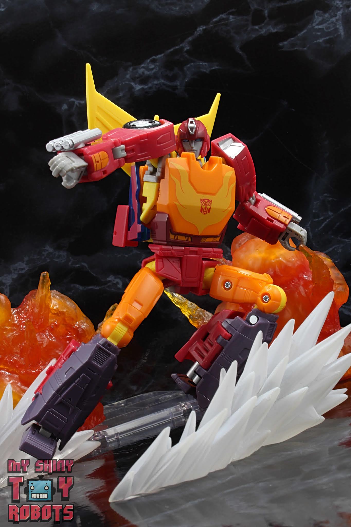 My Shiny Toy Robots: Toybox REVIEW: Transformers Studio Series 86 Hot Rod