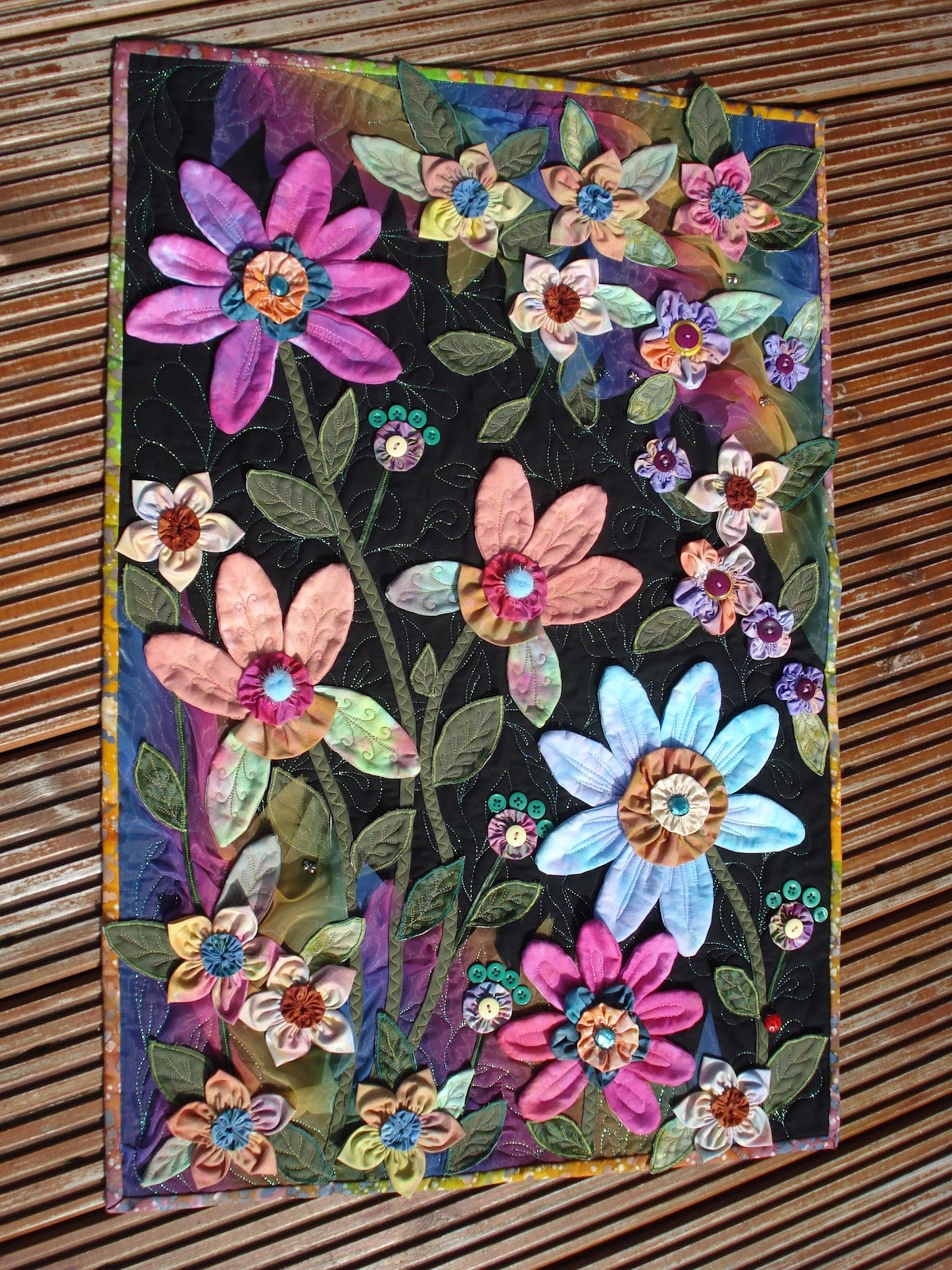The Nifty Stitcher: Fantasy Flowers Finished