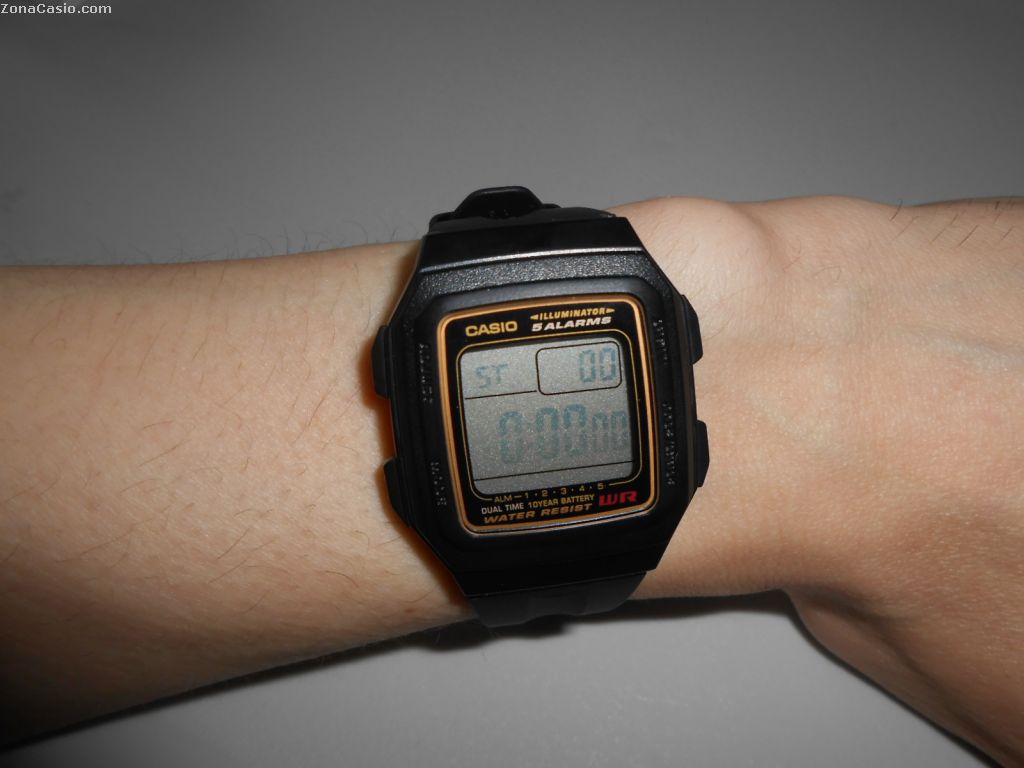 Zona Casio: Prueba: Casio F-201, el modelo más completo de la serie F
