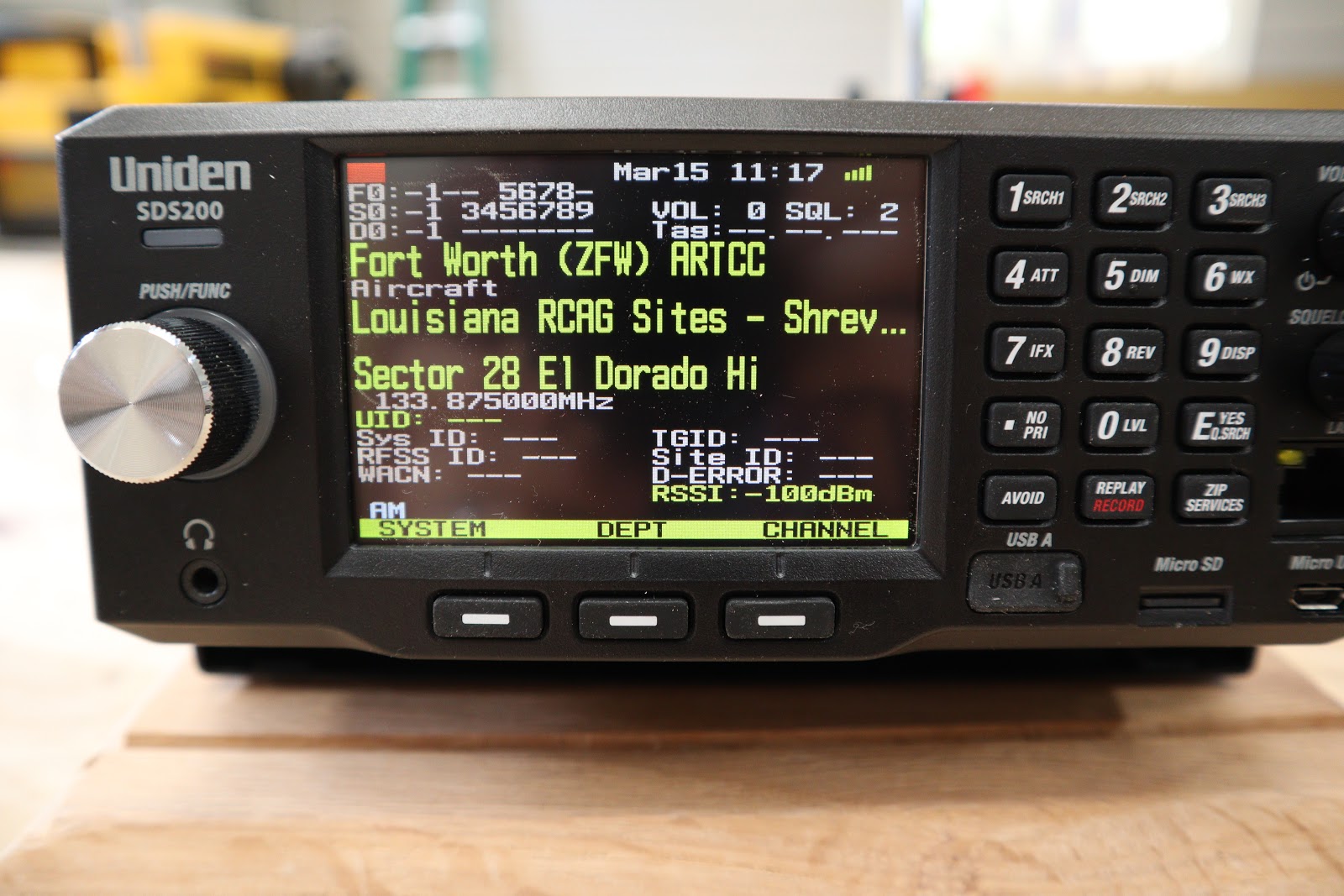 Monitoring Reviews: Uniden SDS200 Review