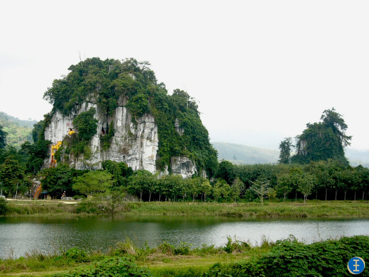 CHRISTOPHER ONG - My Footsteps. My Dreams. Beautiful Living.: Gua ...