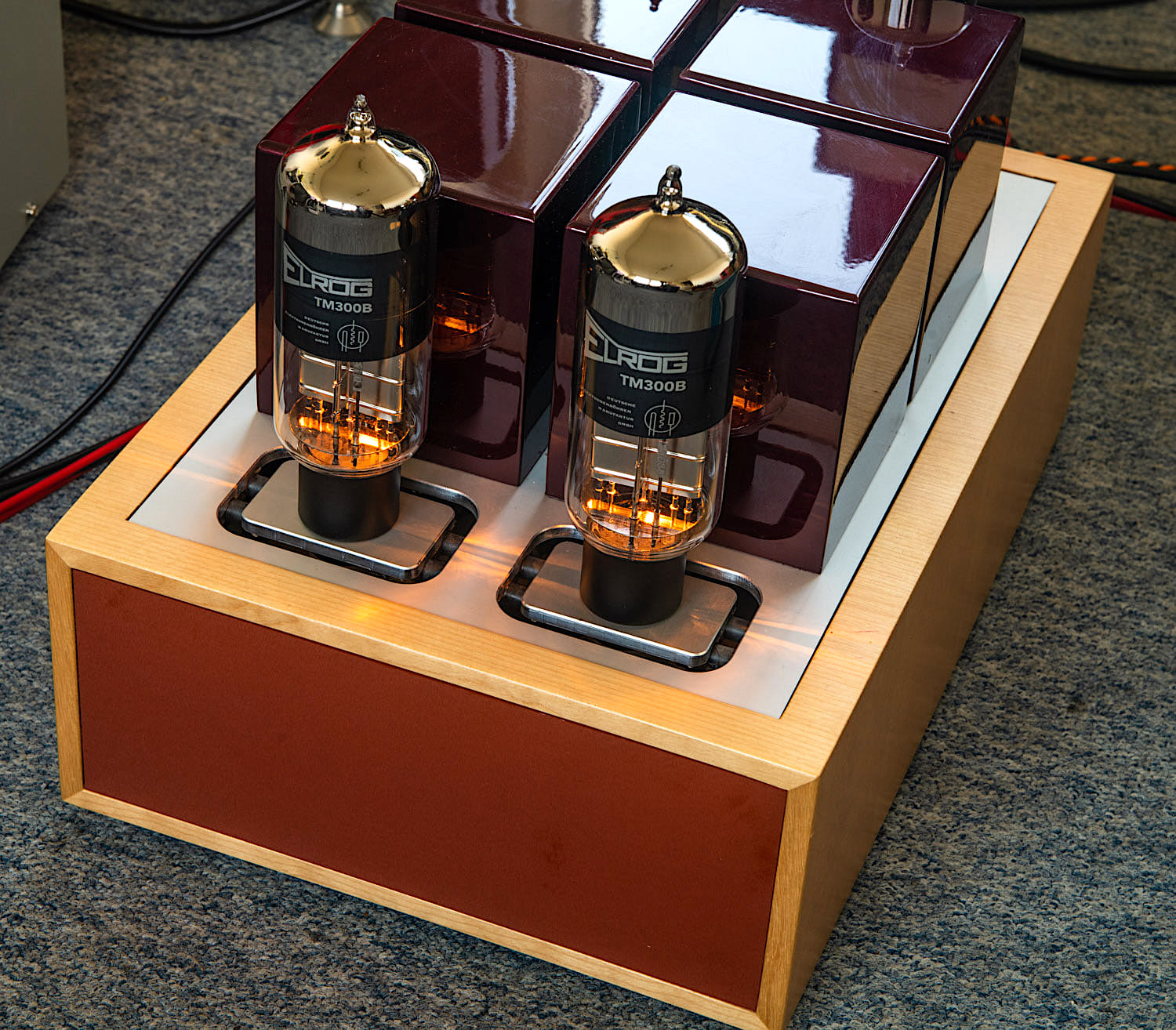 THOMAS MAYER NEW TUBE AMPLIFIER – M & S | Ultimate High-Fidelity
