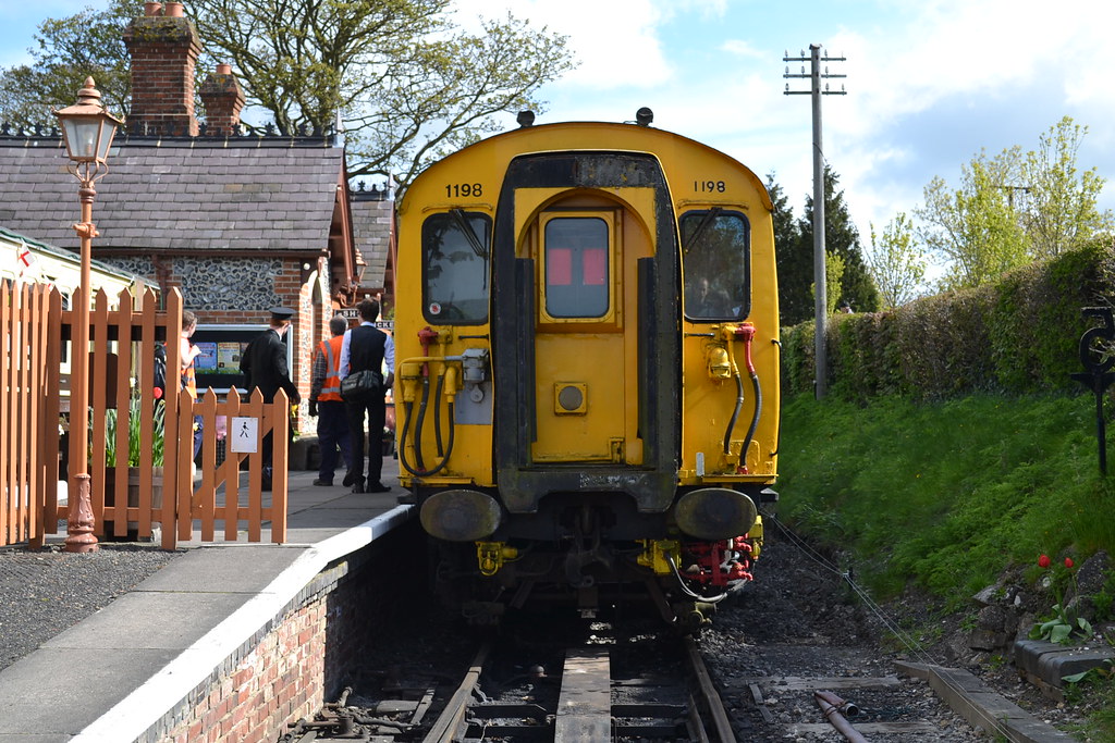 British Diesels and Electrics: Class 411 (BR Eastleigh Express Services ...
