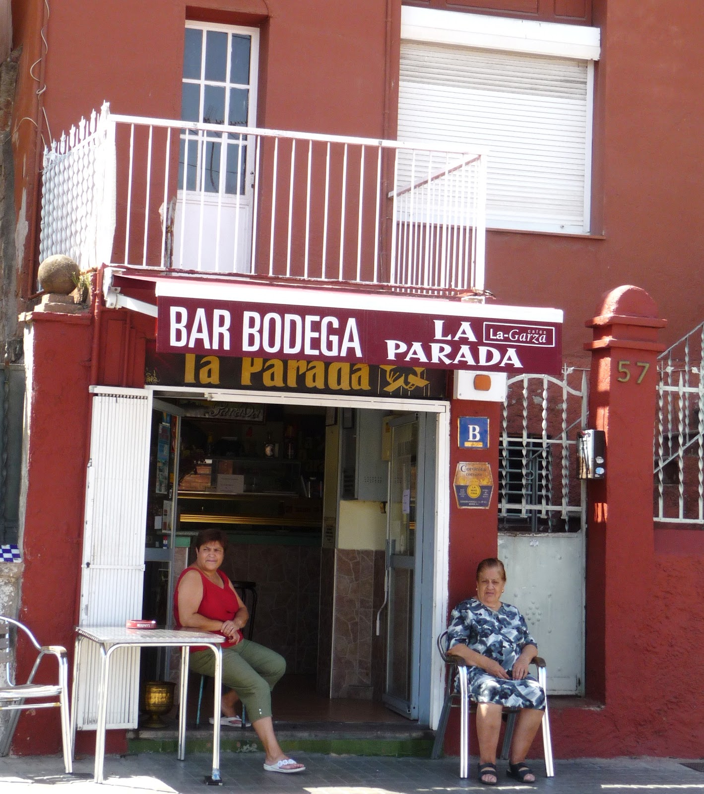A Peu de carrer, fotodietari : Bar La Parada