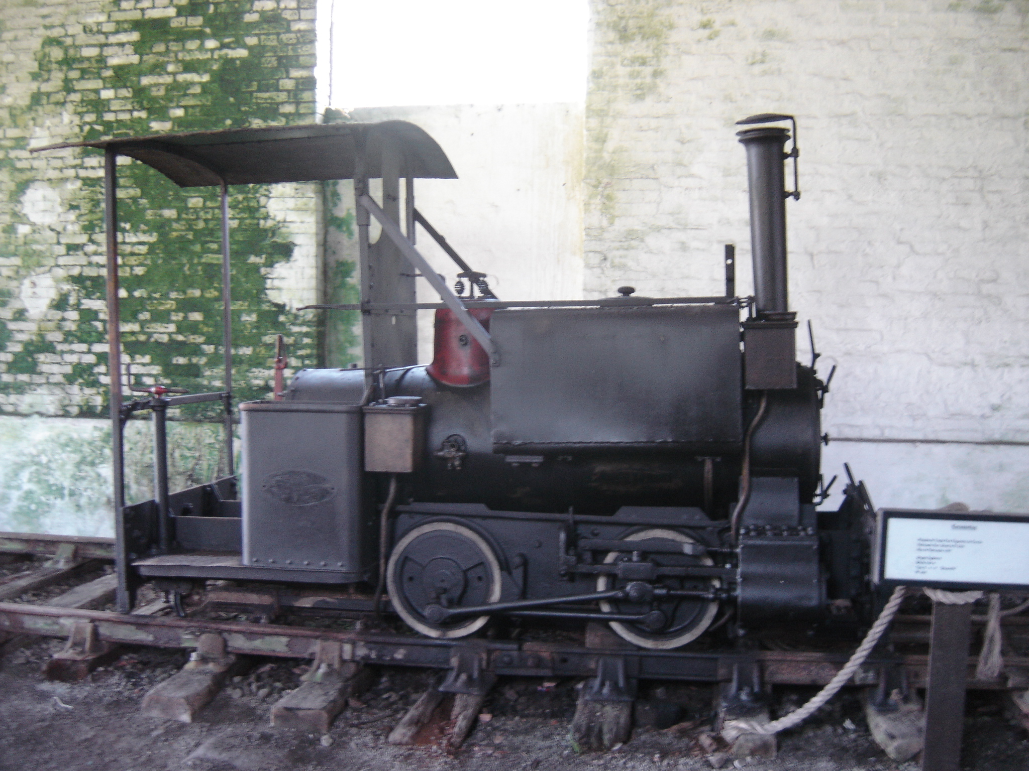 VAPOR MÍNIMO: Locomotiva Kerr Stuart classe WREN.