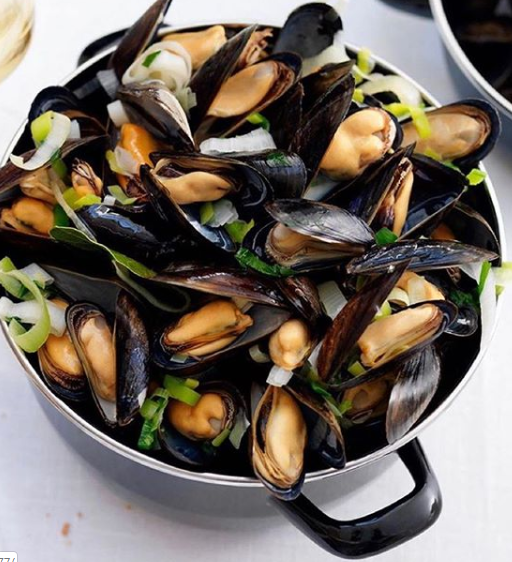 OF MICE AND raMEN: Mussels In Brussels