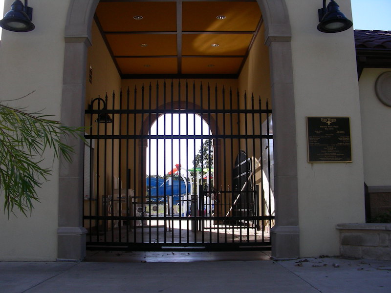 7 Reasons To Choose Fiberfence Over Chain Link Fence. - Fiberfence