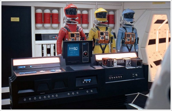 Markus Wobisch: Building a HAL 9000 Replica on a Budget